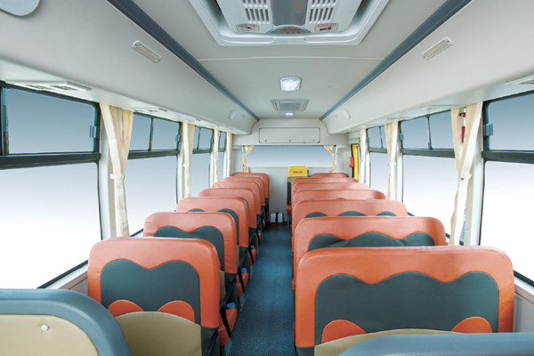 Golden Dragon Bus XML6721J15YXC school bus - 7m-8m-chinabuses.org - www ...